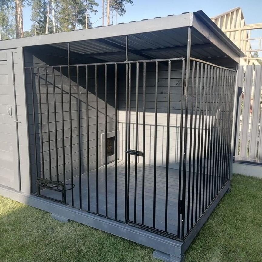 Вольер с хозблоком, будкой