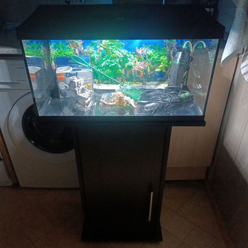 Аквариум aquael на 55 литров с тумбой