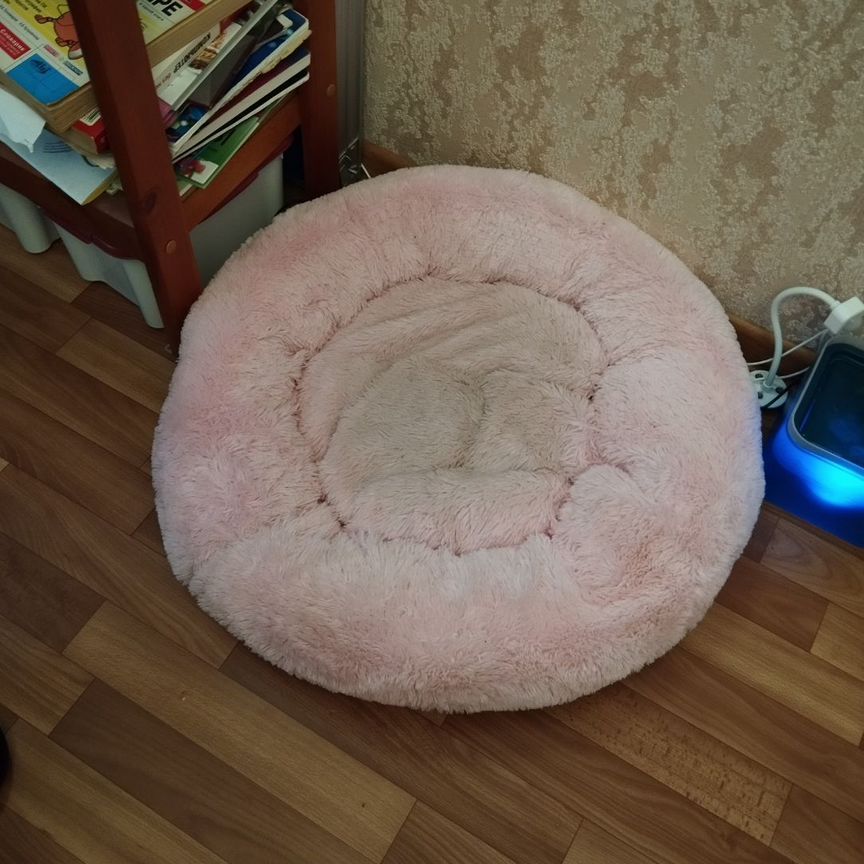 Лежанка для собаки кошек бу