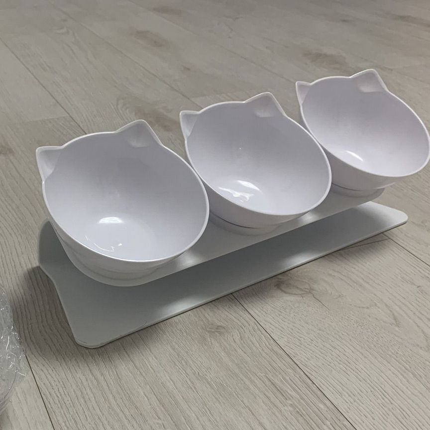 Миска для кошек