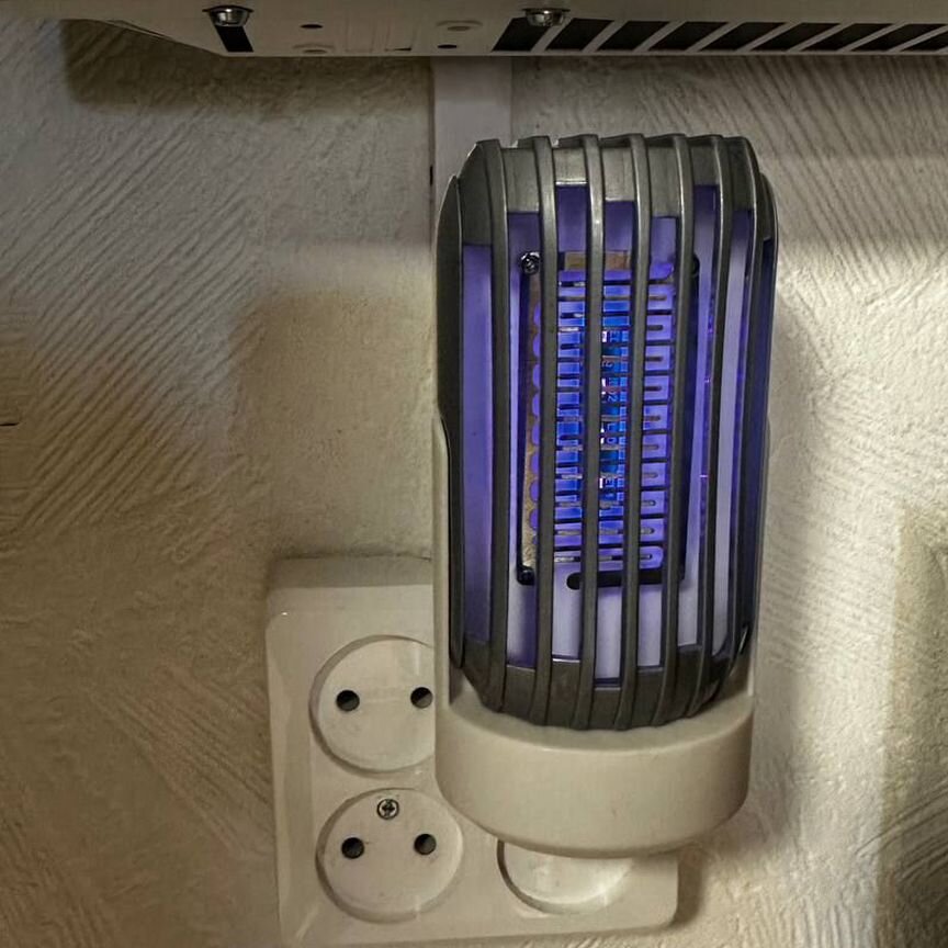 Лампа антимоскитная 4 LED