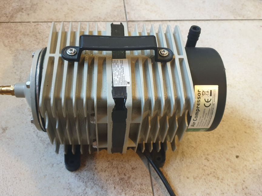 Компрессор воздушный Hailea ACO-009E