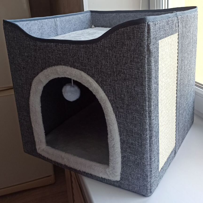 Домик для кошек и собак новый