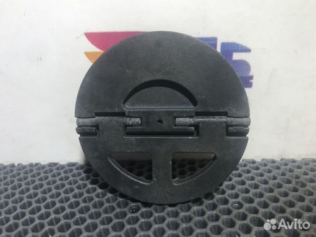 Фиксатор крышки акб Renault T, Volvo FH купить в Нижнем Новгороде ...