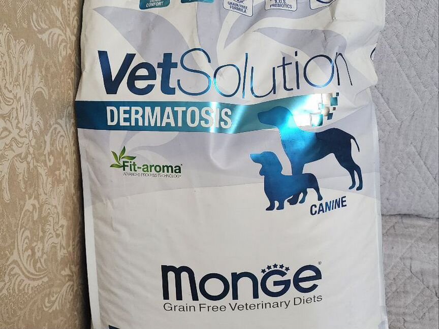 Корм для собак Monge Dermatosis
