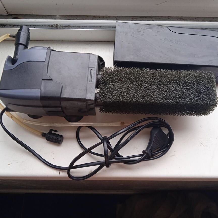 Фильтр, компрессор, нагреватель для аквариума