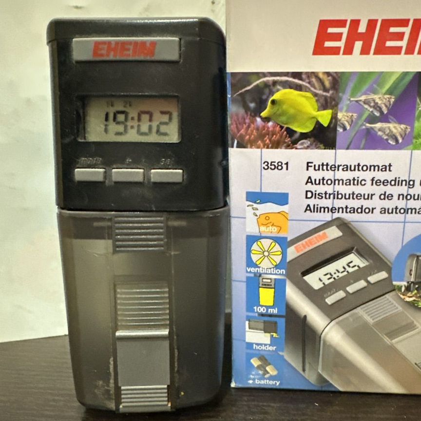 Кормушка автоматическая енеІМ 3581 бу