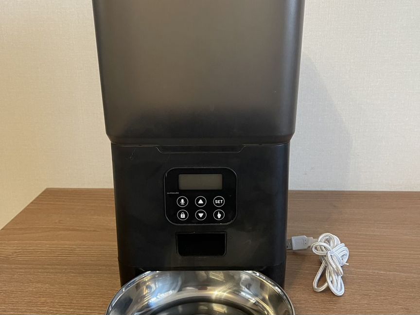 Кормушка автоматическая Zoowell Smart