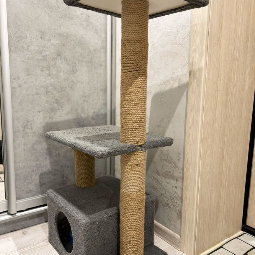 Когтеточка с домиком б/у