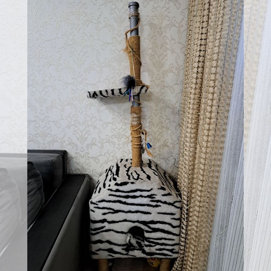 Когтеточка домик для кошки бу