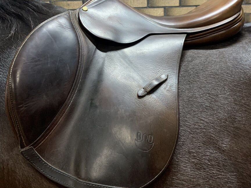 Седло конкурное