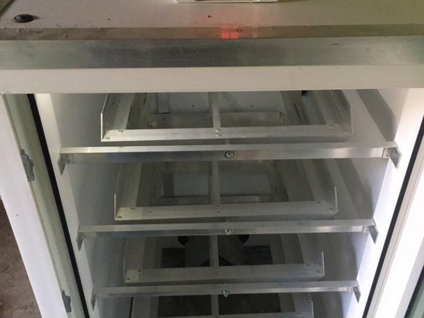 Инкубатор блиц база 520 яиц