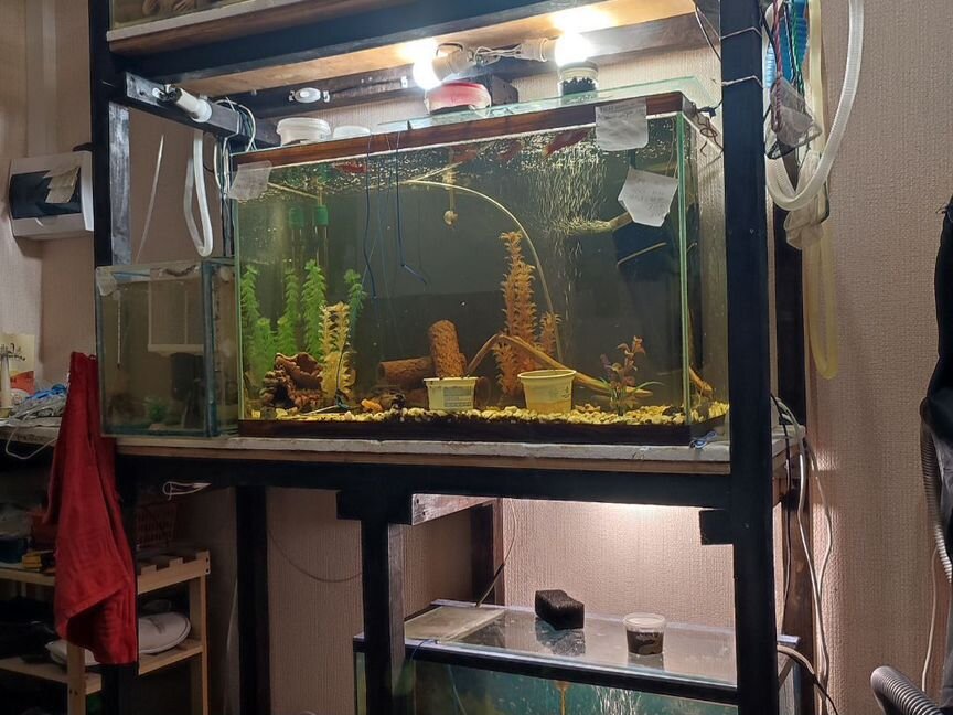 Аквариумная стойка