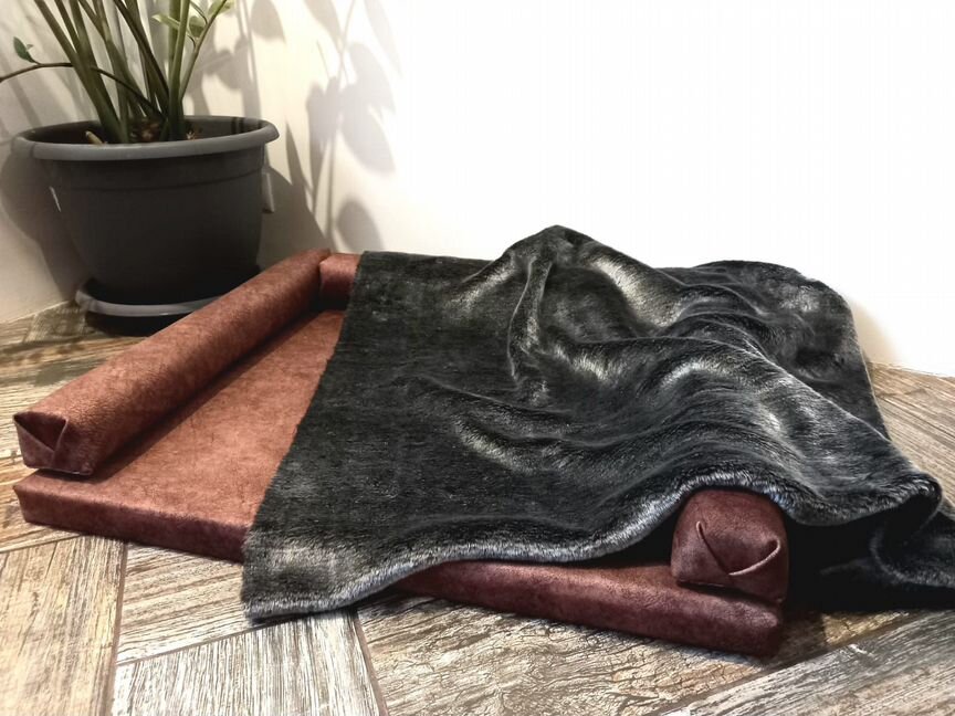 Диван / лежанка для собак / плотный поролон /пошив