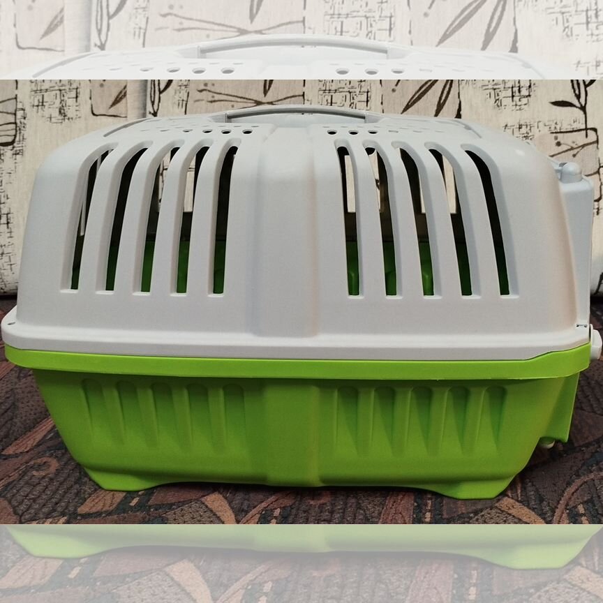 Переноска для животных пластиковая