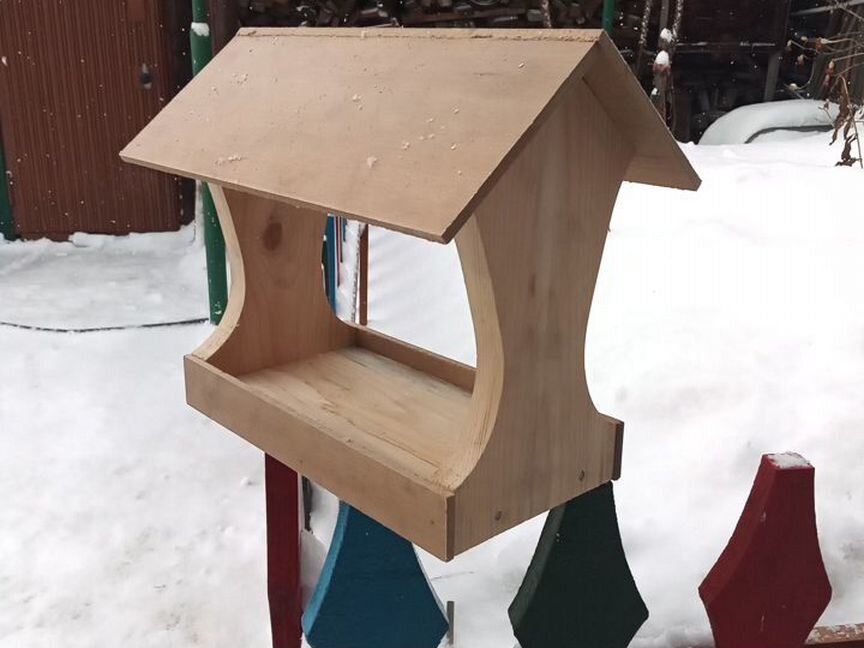 Кормушка для птиц