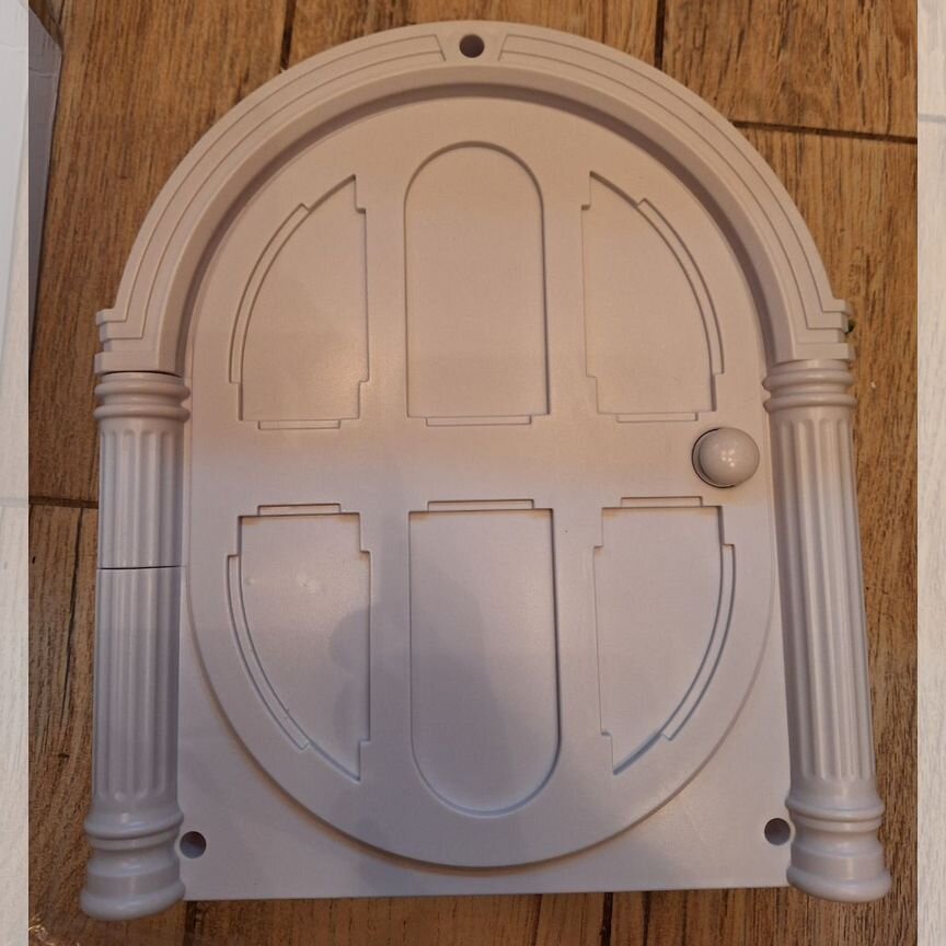 Дверца в дверь для собак и кошек, котодверь