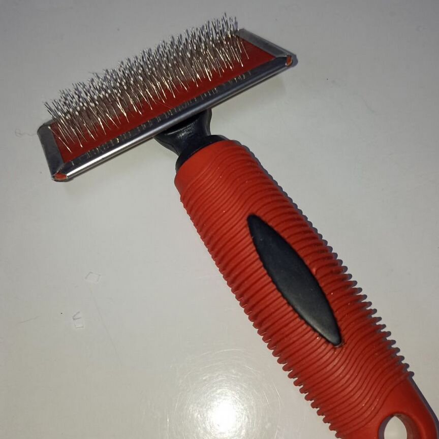 Для животных когтерезка, пуходерка, кольцо для игр