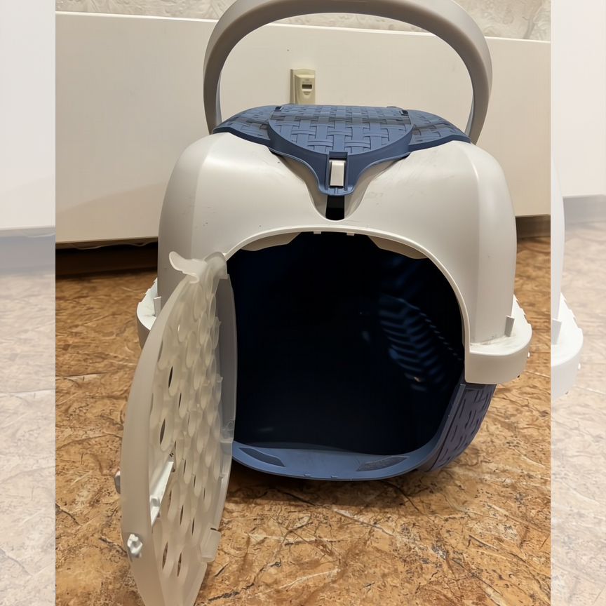 Переноска для маленьких собак и кошек