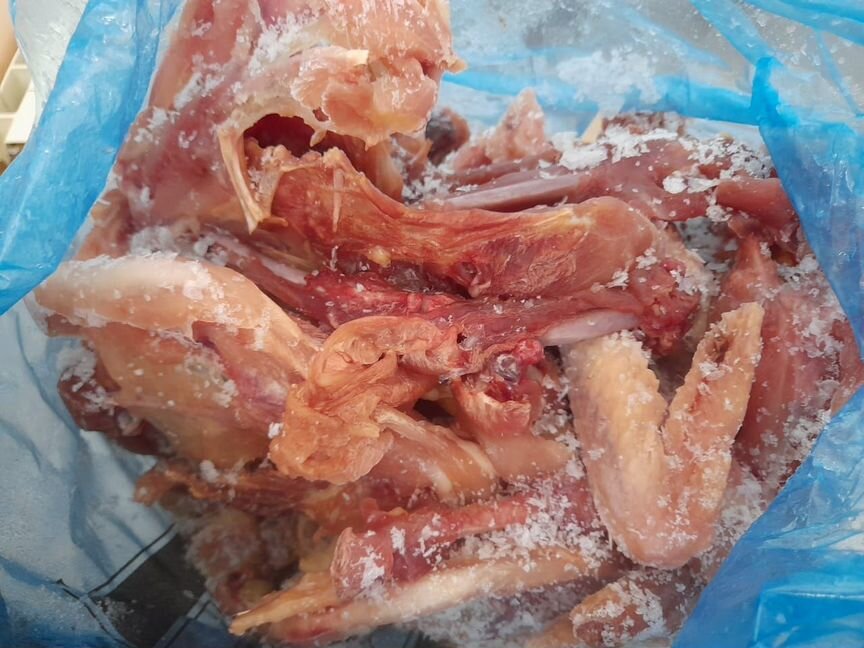 Курица без грудки и филе бедра