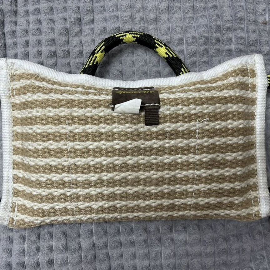 Продаю для дрессировки немецкой овчарки