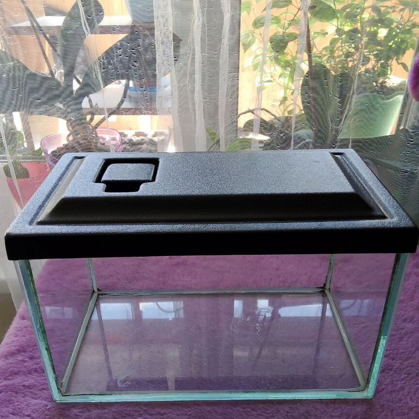 Аквариум с крышкой 5л