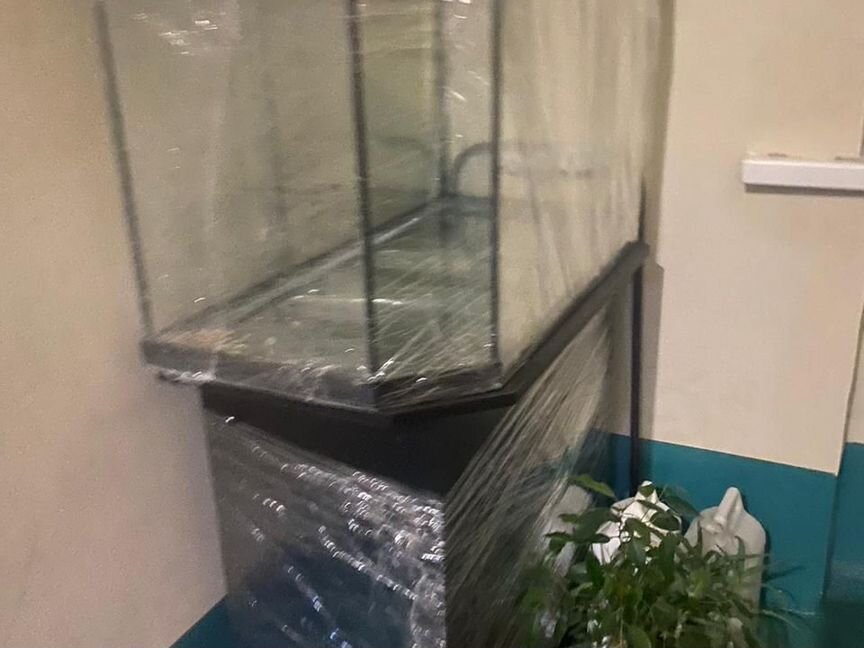 Аквариум с тумбой