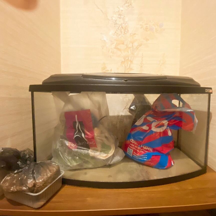 Аквариум для рыбок 102 л