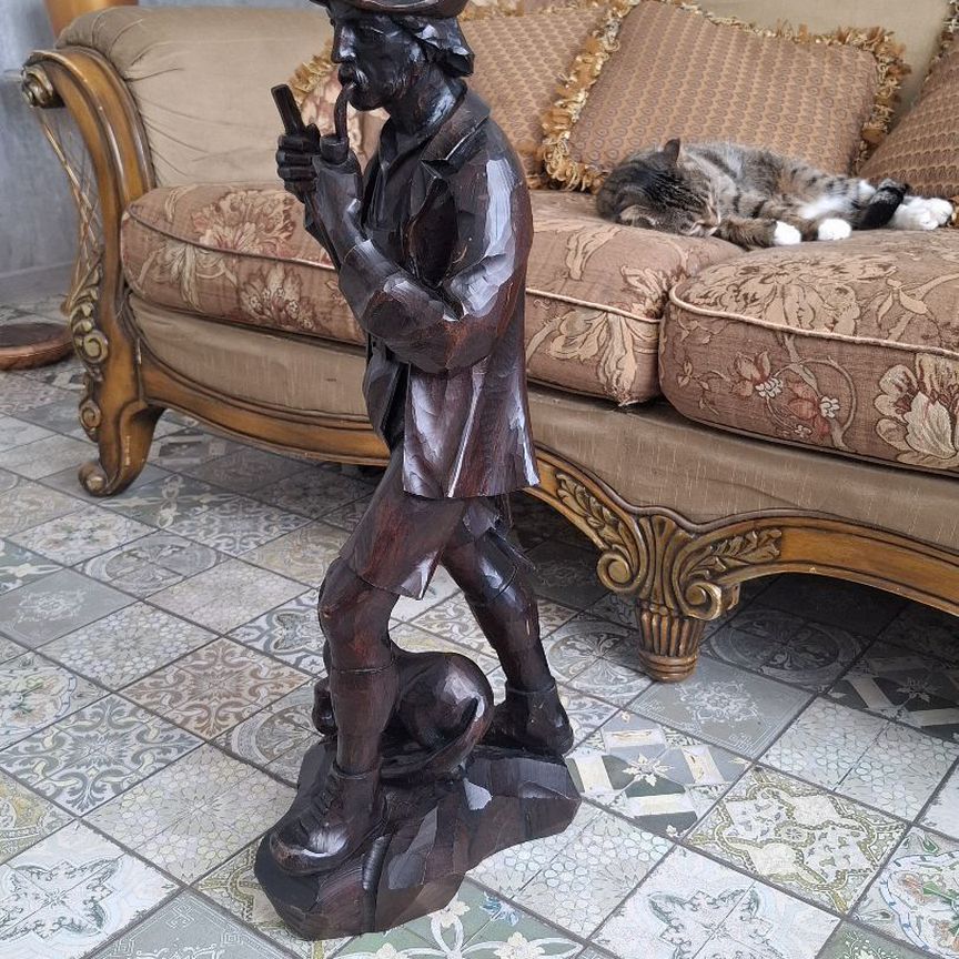 Охотник с собакой