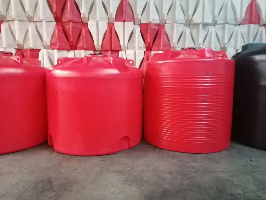 Ёмкость /бочка пластиковая для аграриев