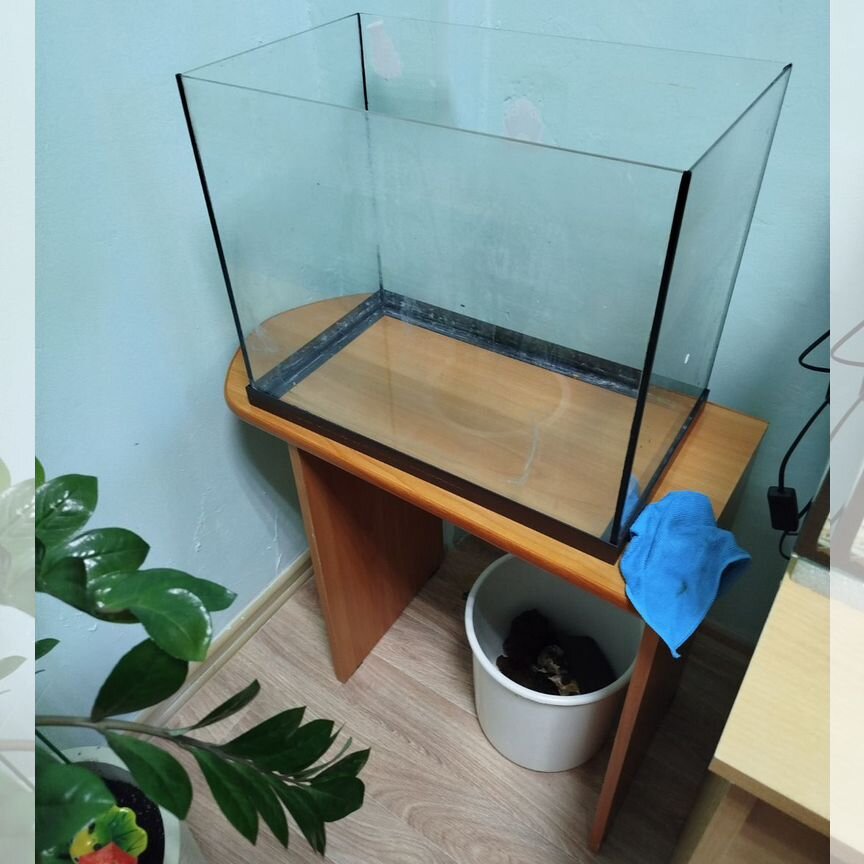 Аквариум с тумбой