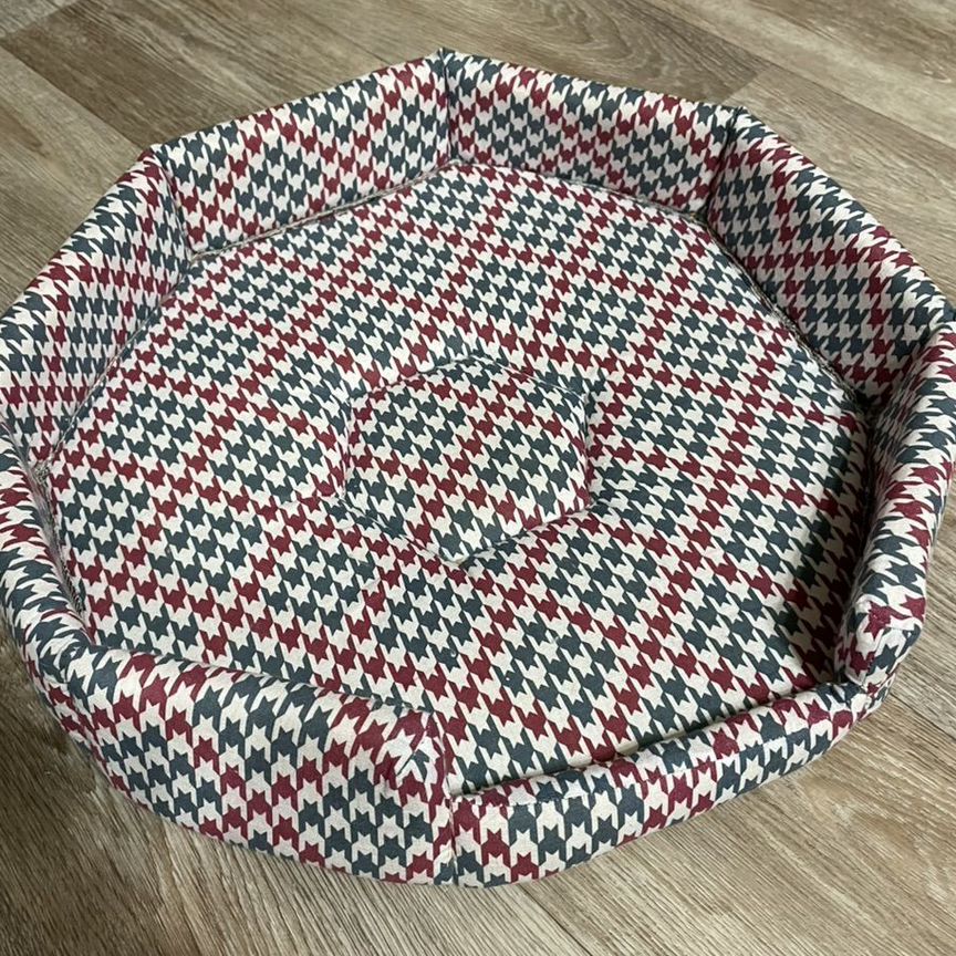 Лежанка для кошки