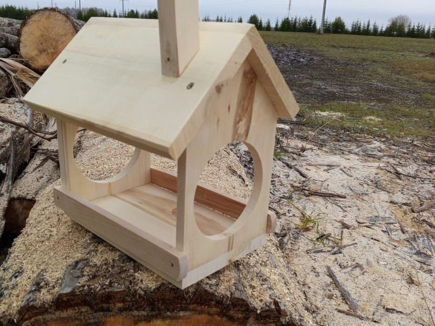 Кормушка для птиц