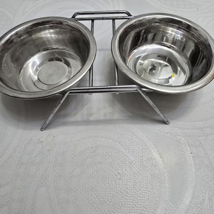 Миски на подставке