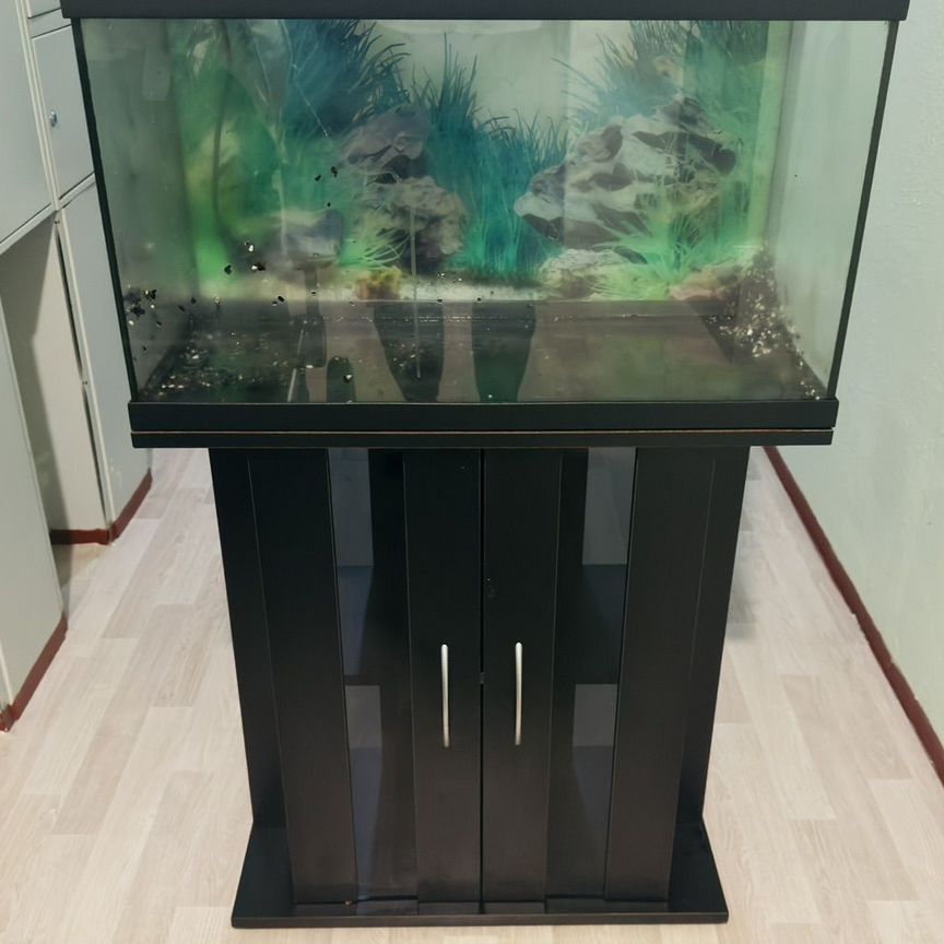 Аквариум с тумбой на 80 л