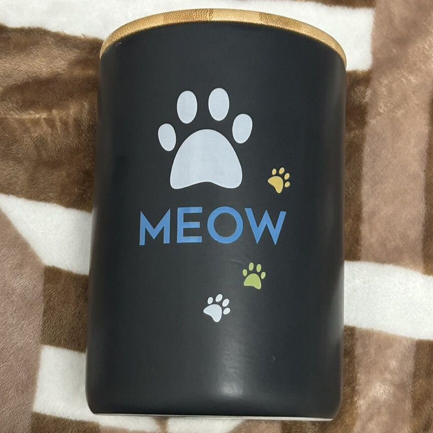 Банка керамический для хранения корма для кошек