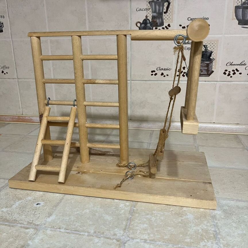 Игровой комплекс для попугая