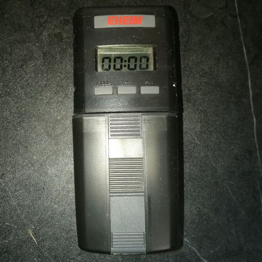 Автокормушка для аквариума Eheim