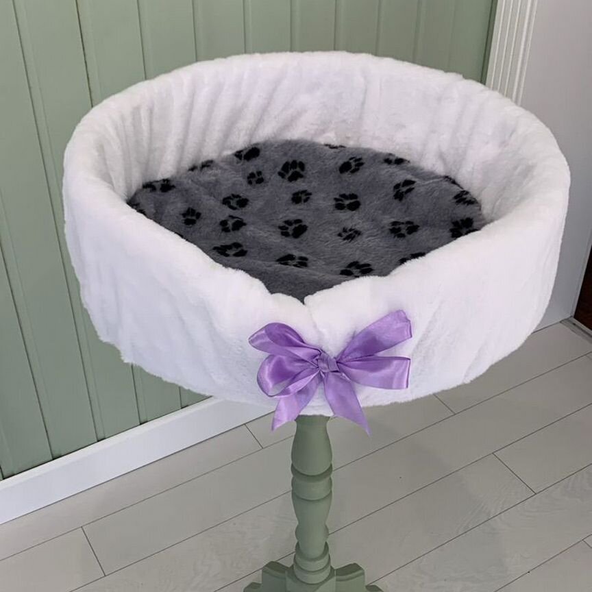 Лежанка для собак и кошек