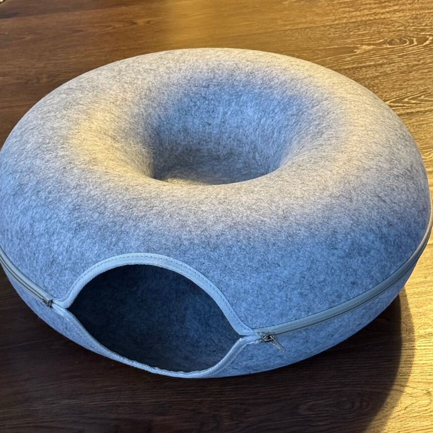 Лежанка для кошек