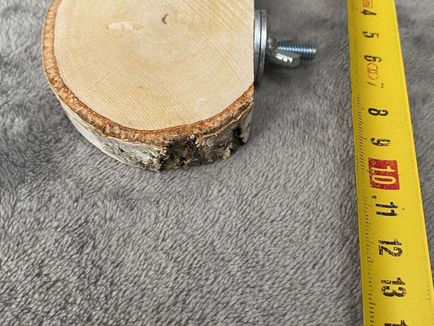 Пенек-полочка с креплением для попугаев и грызунов