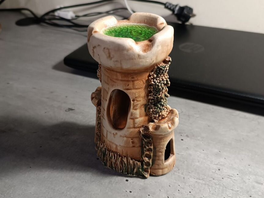 Замок для аквариума