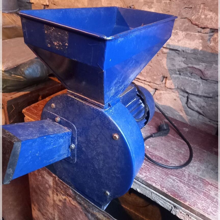 Кормоизмельчитель бу