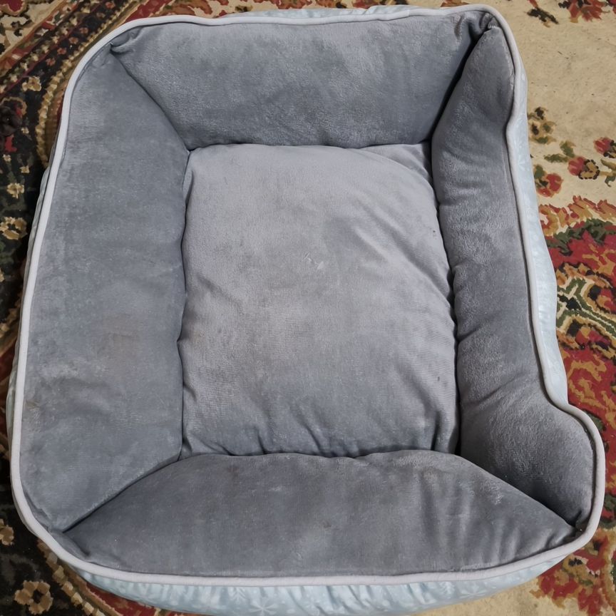 Лежанка для домашних животных