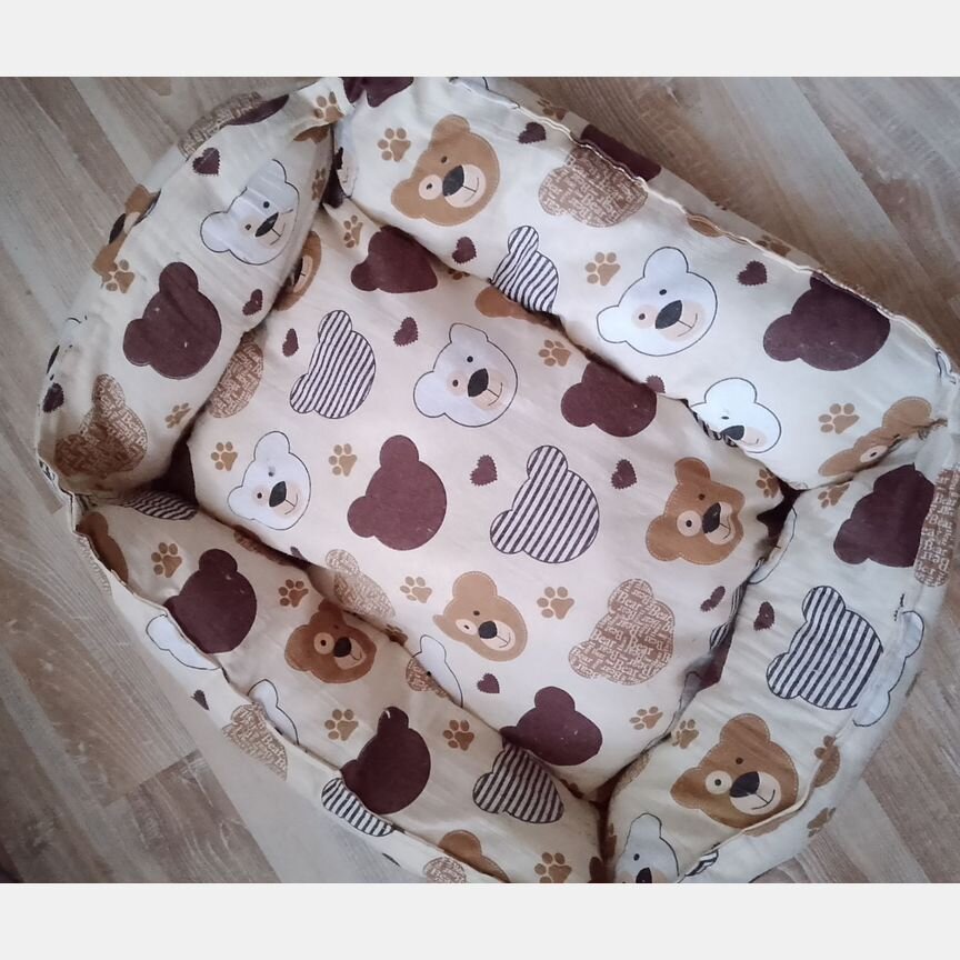 Лежанка для кошек бу