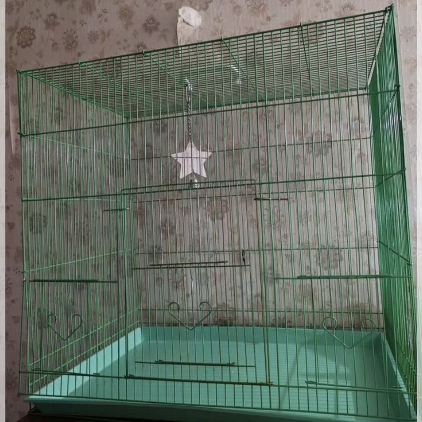 Большая клетка для птиц
