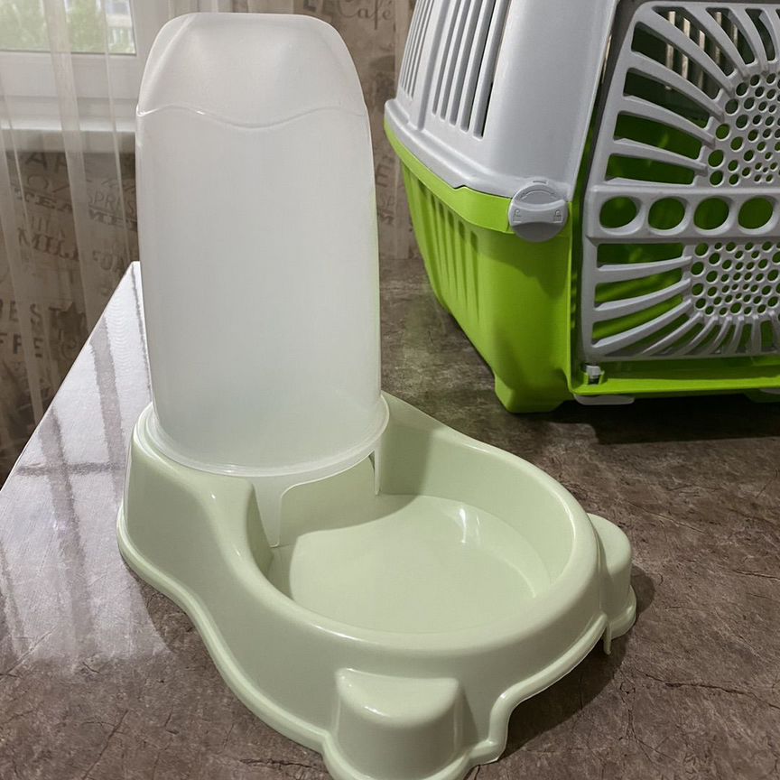 Автокормушка для кошек и собак