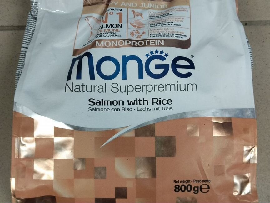 Monge Puppy and Junior Salmon Монж Лосось 800гр