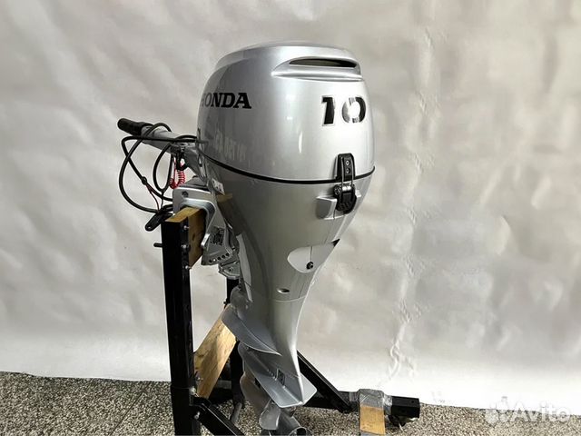 Лодочный мотор Honda BF10 SHU витринный купить в Санкт-Петербурге ...