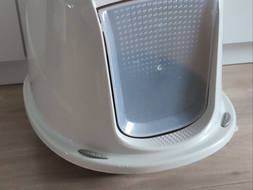 Закрытый лоток для кошек